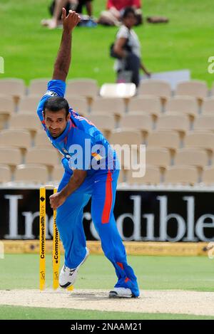 Irfan Pathan Bowling Action