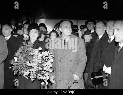 New German ambassador in London, Prince Karl Max Lichnowsky and his ...