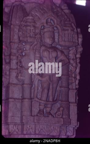 Intricately carved columns at Ranakpur Jain Temple, Rajasthan, India ...