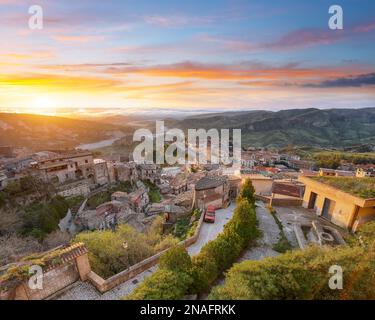 Fantastic sunrise over old famous medieval village Stilo in Calabria ...