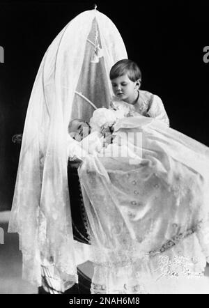 Crown Princess Marie Jose of Italy, dressed in a nurses uniform, on ...