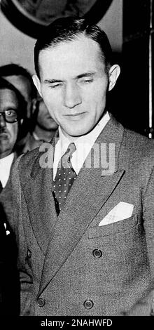Bruno Richard Hauptmann in the library of the court at Flemington, New ...