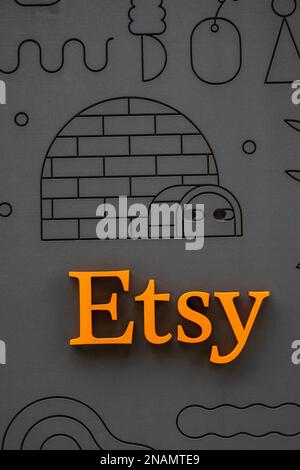 Etsy headquarters in downtown Brooklyn NYC Stock Photo - Alamy
