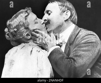 THE KISS, May Irwin, John C. Rice, 1896, Edison Production Stock Photo ...