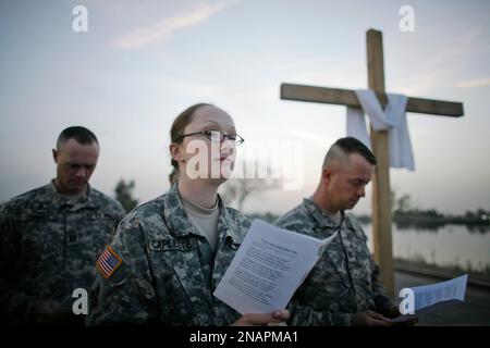 Camp Victory American base in Baghdad during occupation Stock Photo - Alamy