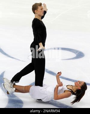 Ekaterina Riazanova and Ilia Tkachenko of Russia perform in the Ice ...