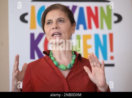 Stuttgart, Germany. 13th Feb, 2023. Manne Lucha (Bündnis 90/Die Grünen ...