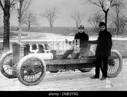 Barney Oldfield and Henry Ford with Ford '999', 1902. Artist: Unknown ...