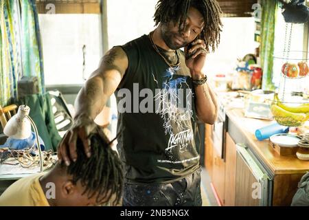 BRUISER, from left: Jalyn Hall, Trevante Rhodes, 2022. ph: Dan Anderson ...