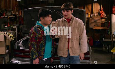 THAT '90S SHOW, (aka THAT 90S SHOW), from left: Sam Morelos, Maxwell ...