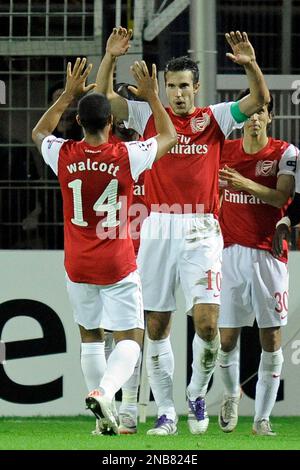ROBIN VAN PERSIE ARSENAL FC EMIRATES STADIUM ARSENAL LONDON ENGLAND 02 ...