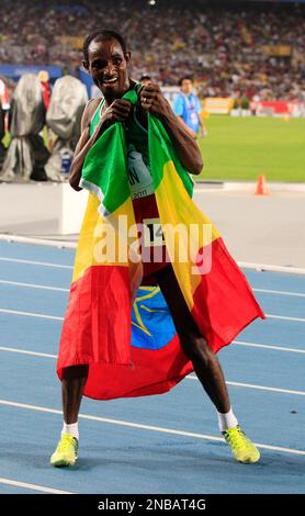 Ethiopia's Ibrahim Jeilan celebrates winning gold in the Men's 10,000m ...