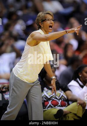 Washington Mystics head coach Trudi Lacey talks with guard Jasmine ...