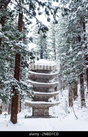Dewa Sanzan - Hagurosan(Mt.Haguro), 5-storied pagoda, national treasure ...