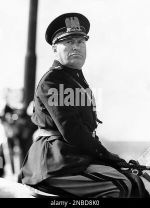 Mussolini On Horse Stock Photo - Alamy