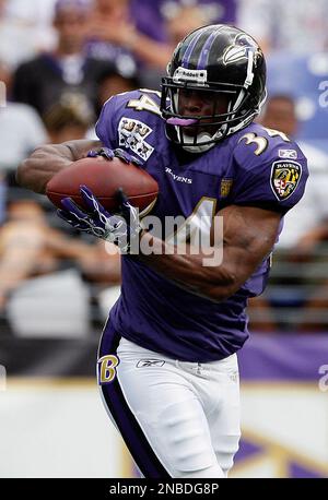 Baltimore Ravens running back Jalen Parmele (34) rolls into the end ...