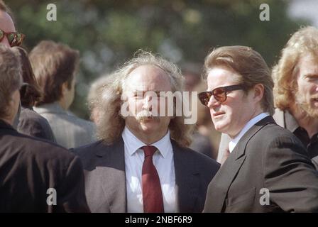 Jeff Porcaro, of the Grammy Award-winning band Toto, is laid to rest by ...