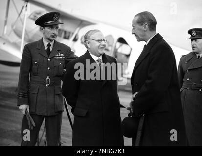 Air Minister Sir Kingsley Wood opens the first barrage balloon squadron ...