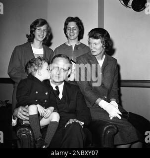 Robert M. Morgenthau, U.S. Attorney and wife, Martha, proudly look over ...