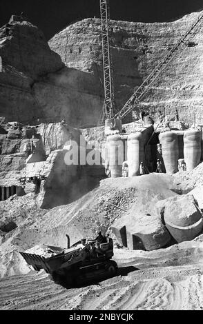 Egypt, Aswan Dam, completed in 1902 Stock Photo - Alamy