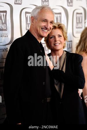 FAMILY TIES, Meredith Baxter, Michael Gross, (Season 1), 1982-89 ...