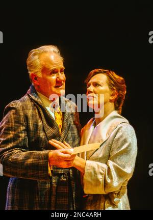 Ian Bannen (Joe Keller), Marjorie Yates (Kate Keller) in ALL MY SONS by ...