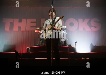 British band, The Kooks, performing live in Berlin for the inside in ...