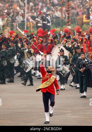 India defense bands perform during the Beating the Retreat ceremony in ...