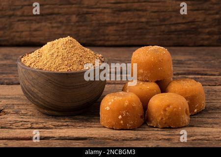 Blocks and powder of sugarcane panela - Saccharum officinarum Stock ...