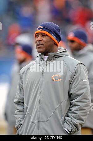 Chicago Bears head coach Lovie Smith walks off the field after an NFL ...