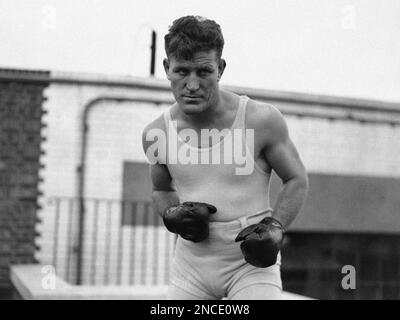 Dave Shade, the American boxer photographed at the gymnasium on The ...