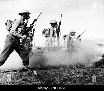 The British Army in Cyprus 1942 A13 Cruiser Mk IV tanks on exercise in ...