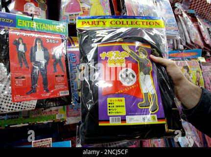 Japanese discount retailer Don Quijote. Press conference by Naoki ...