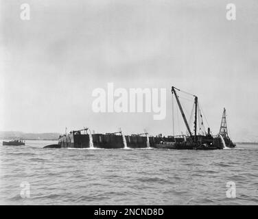 keel of a general cargo vessel in floating dock for maintenance Stock ...
