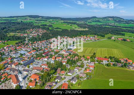 The region around Buchenberg in the Allgaeuer Seenland from above Stock ...