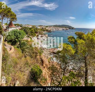 Mirador de Calella, view at a coastal village at night *** Local ...