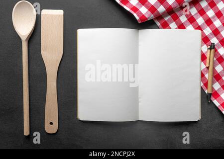 Notepad in cooking. Place for a recipe Stock Photo - Alamy