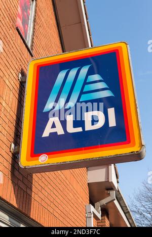 Large wall sign outside Aldi supermarket in Selly Oak, Birmingham Stock ...
