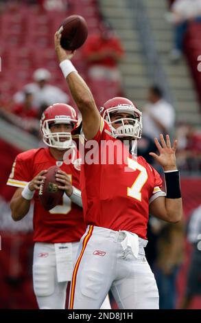 Kansas City Chiefs quarterbacks Chris Oladokun, left, Shane Buechele ...