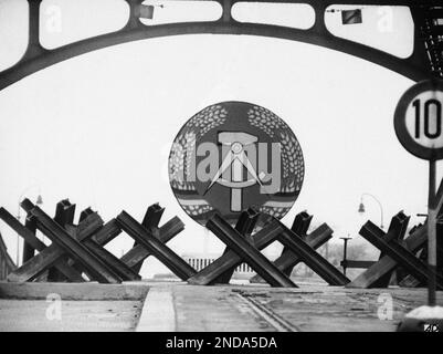 Traffic sign at the German-French border: Zoll - Douane. [automated ...
