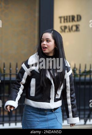 Tina Barrett of S Club 7 in London Stock Photo - Alamy