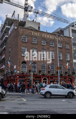 The Ferryman at night Dublin Ireland Stock Photo - Alamy