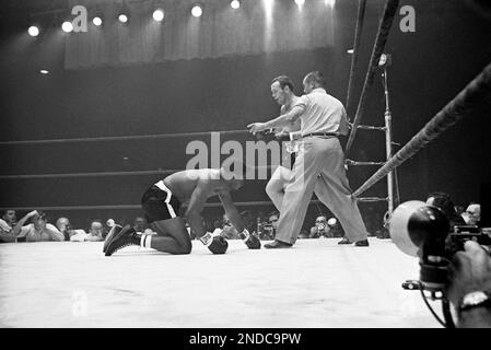 Swedish heavyweight boxing champion Ingemar Johansson pictured as a 15 ...