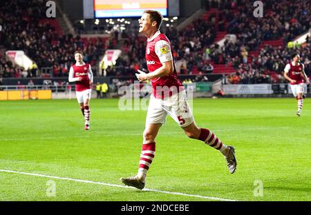 Rob Atkinson of Bristol City during the Sky Bet Championship match ...