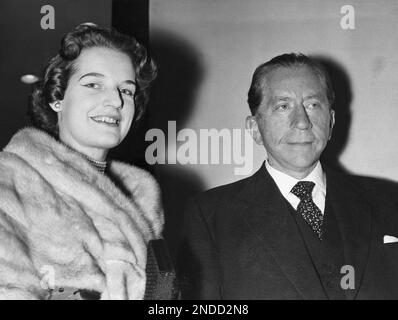 Paul Getty and Miss Robina Lund. May 1962 P011170 Stock Photo - Alamy