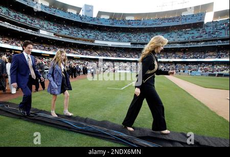 Pastor Joel Osteen and his wife Victoria Osteen outside their Manhattan ...