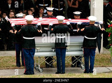 Michelle Greer, mother of U.S. Marine Lance Cpl. Garrett W. Gamble ...