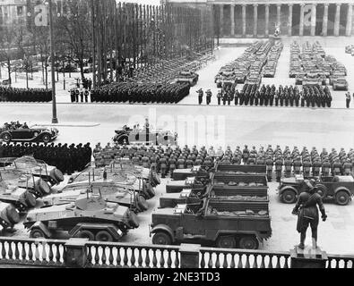 Adolf Hitler standing in his car greets the Nazi formations, Nuremberg ...