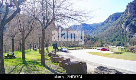 Park next to the road in Guardiola de Berga in the Bergadá region ...