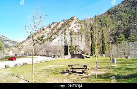 Park next to the road in Guardiola de Berga in the Bergadá region ...